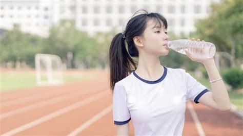 爱笑的女生不会差，这些星座女笑起来特别迷人！女生星座笑容新浪新闻