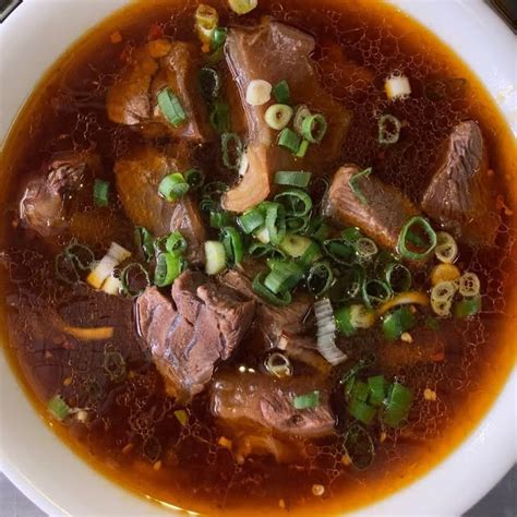 喜樂牛肉麵 Xilebeefnoodle • Threads Say More