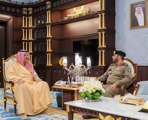 أمير الباحة يستقبل مدير شرطة المنطقة ويطلع على سير العمل الأمني