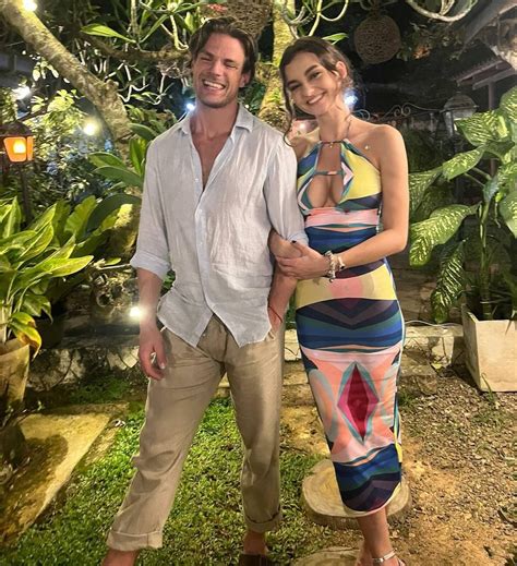 Galerie Julie Hojdyszová Z Ruže Pre Nevestu Sázka Na ženské Zbraně Foto 1 Bleskcz