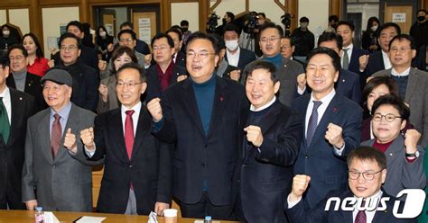 與 전당대회 내년 3월 8·10일 유력본 궤도 오른 당권 레이스