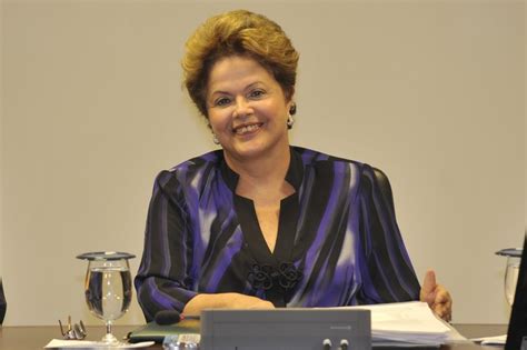 Dilma Recorre Demais às Suas Memórias De Guerrilheira Jovem Pan