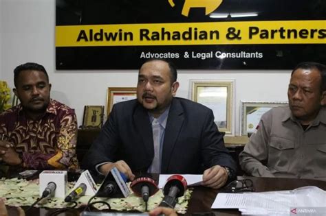 Dilarang Bawa Lagu Dewa 19 Ahmad Dhani Dan Once Mekel Bersitegang