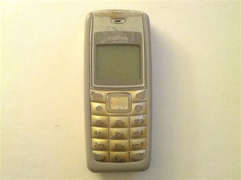 Disassembling Nokia 1110i (RH-93) made in Hongrie - iFixit Repair Guide