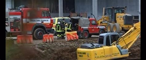 IMCDb Org Land Rover Defender 90 In Yara 2021