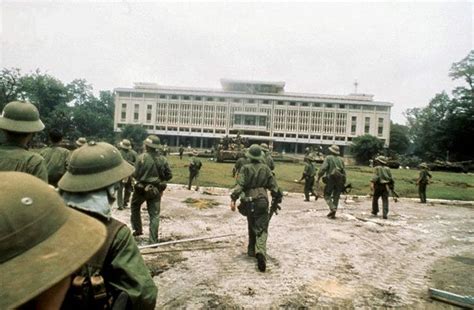 北越军队攻陷南越总统府 谁也没想到南越政府垮台是如此之快腾讯新闻