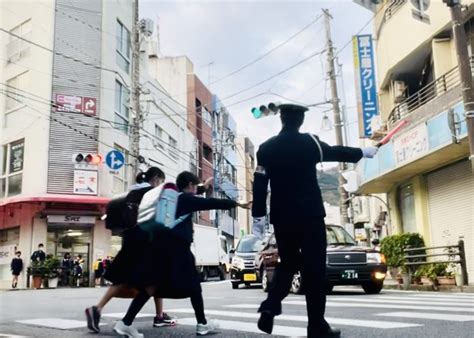 一斉交通安全街頭指導を実施 熱海市議会議員 橋本かずみ公式サイト