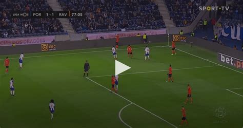Fc Porto Vê Golo Anulado Por 3 Cm Liga Nos Porto Até Morrer