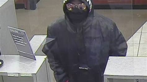 Police Seek Suspect In First Bank Robbery Of 2021 Pair Nabbed For