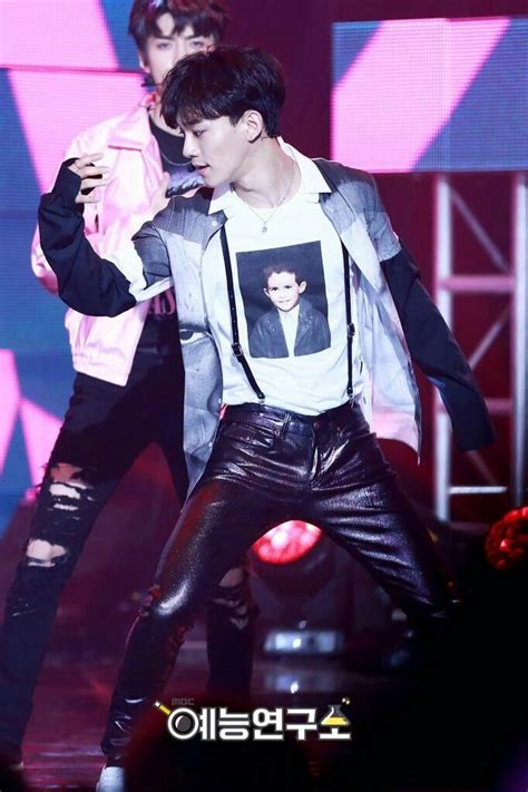 Pin By 𝑨𝒍𝒊𝒏𝒆 🌸 On Chen Jongdae ♥ Exo Chen Sehun Chen