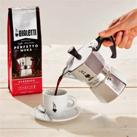 Bialetti Moka Express Na 12 šálok Kávy