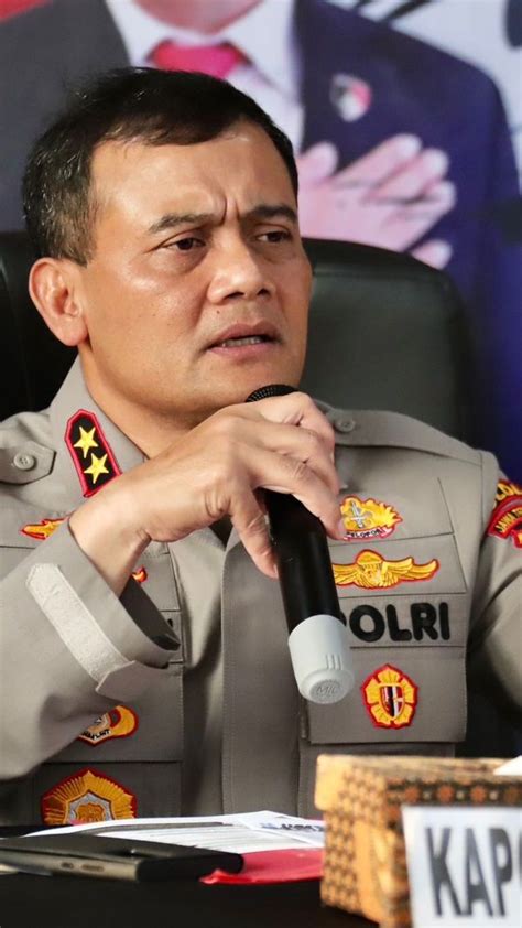 Irjen Ahmad Luthfi Jebolan Sekolah Perwira Nyelip Di Antara Kapolda