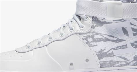 Nike Sf Air Force 1 Mid Triple White Data Del Lancio Nike Snkrs