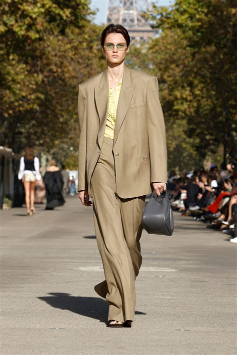 Stella Mccartney Fashion Show Runway Ready To Wear Spring Summer