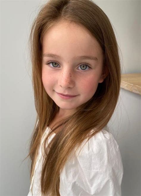 Darcey1 Mini Models