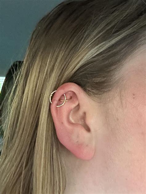 interlocked orbital i used my one existing piercing for the “flat