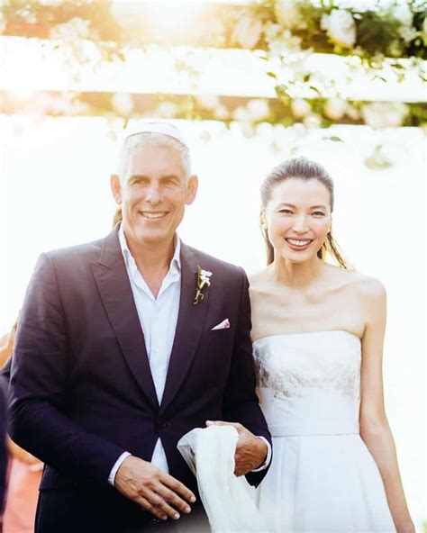Xin Li 5 Facts About Lyor Cohens Wife Bio Wiki