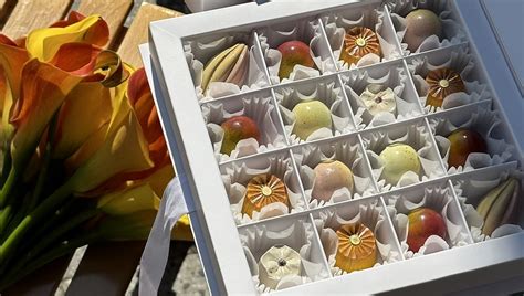 Sladora Бутик шоколадных изделий и десертов Sladoraru — профиль