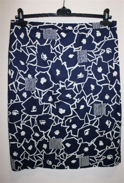 Спідниця — ціна 45 грн у каталозі Міді спідниці Купити жіночі речі за доступною ціною на Шафі