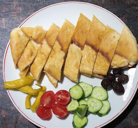 Tost Çeşitleri Kaşarlı Sucuklu Pastırmalı Karışık Otantik Cafe