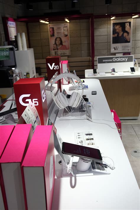 유플러스 체험존에서 Lg G6를 먼저 만나 보세요