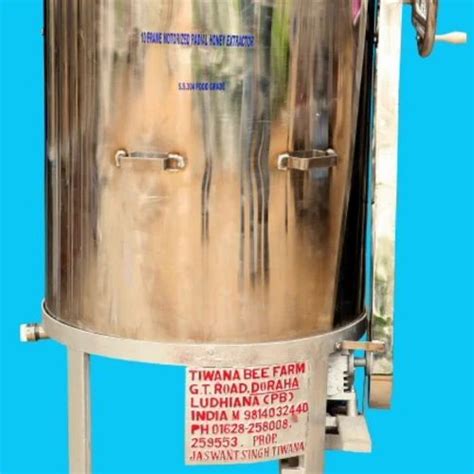 Honey Extractor Motorized 4 Frame Apis Meliifera Extractor At ₹ 40000