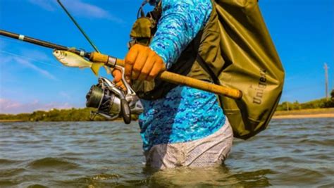 Wade Fishing 101 Inshore Fishing Tips To Wade Fish Hunting And