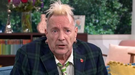 Sex Pistols Legend John Lydons Wife Passes Away Following Alzheimers