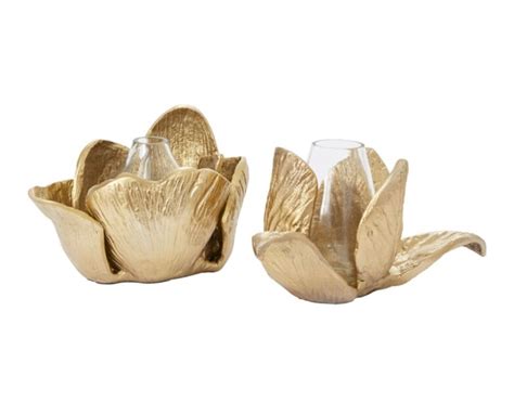 Budding Flower Sculpture Cozy Cottage