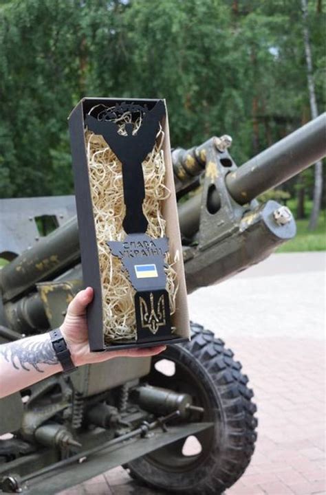 Залізна статуетка «монумент незалежності патріотичний сувенір — ціна 1500 грн у каталозі