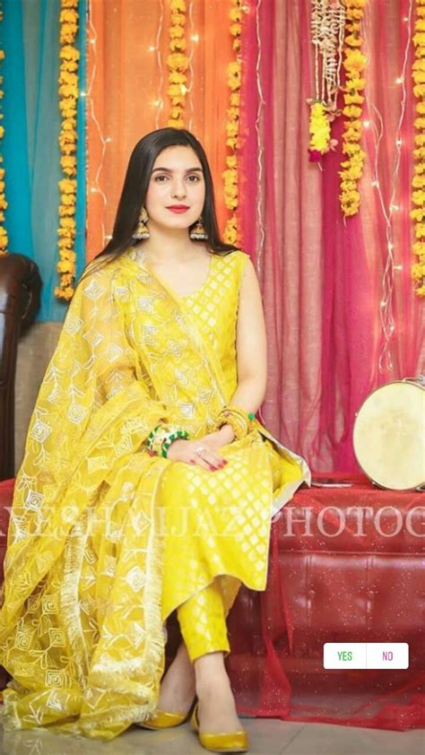 Pin By Aarfa Naaz On Mayoon Dresses Stylish Short Dresses Beautiful