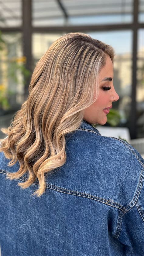 ‎شبنم نيك رفتار‎ ‎سلمونی نرید به جاش بیاین پیش ما واسه یه تغیر خفن😍🪄