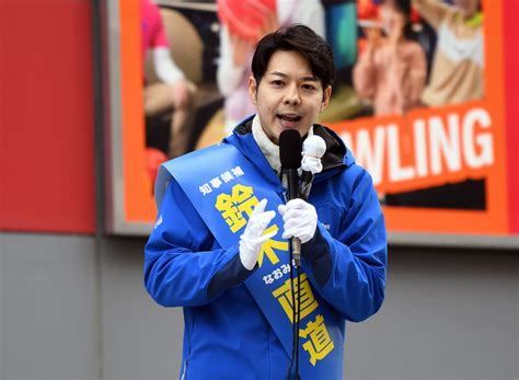Topics 知事選告示、現職の鈴木直道候補が第一声