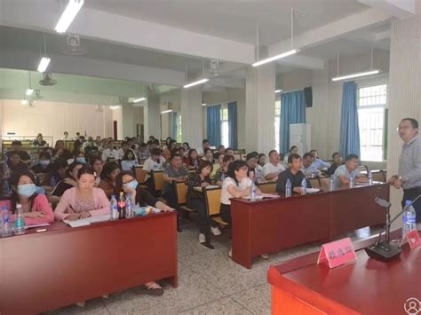 福建省温暖工程“金饭碗计划”直播人才技能服务培训班在龙岩永定开班北京市中华职业教育培训中心