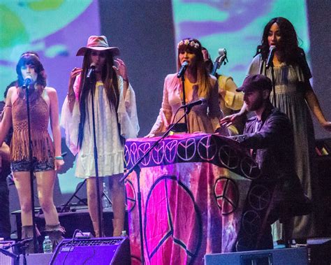 Glen Burtniks The Summer Of Love Concert Woodstock Edition Mayo Performing Arts Center