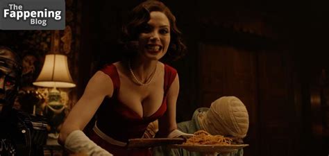 April Bowlby Sexy 5 Pics TheFappening