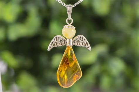 Ангелче с Кехлибар Вантони ООД