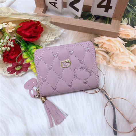 S 681กระเป๋าสตางค์ใบสั้น 📌มีซิปใบสำหรับใส่เหรียญ 📌มีช่วงใส่บัตรงทั้งหมด