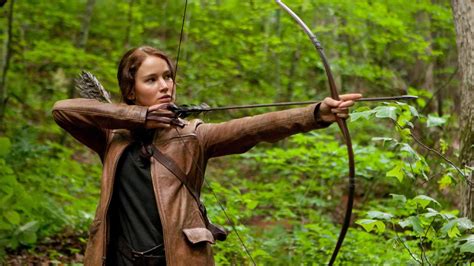 Katniss Everdeen The Hunger Games Bow Weapon Wallpaper 28310