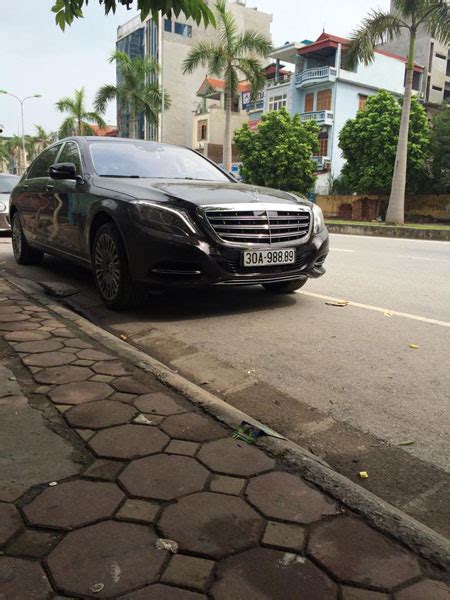 Xe Siêu Sang Mercedes Maybach S600 đeo Biển “khủng” Tại Hà Nội