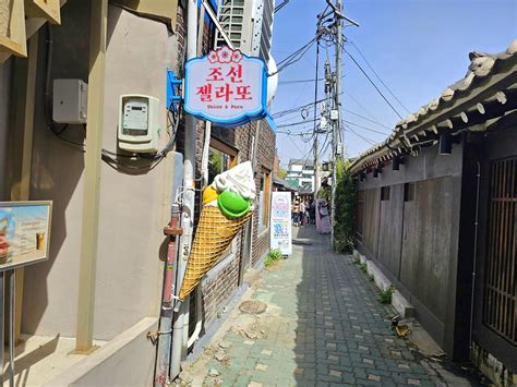Ikseondong Hanok Village 14 Best Cafes Restaurants And Pubs Koreatodo