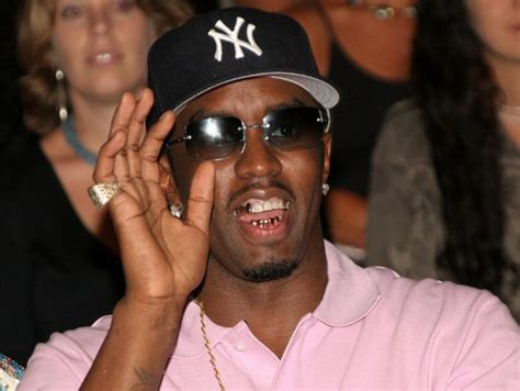 Pdiddy Fogékszer Merjmosolyognihusztarok Aranyfoggal