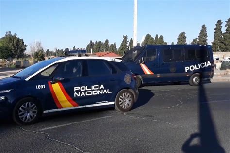 La Policía Detiene En Sevilla A Un Fugitivo Que Violó Durante Nueve