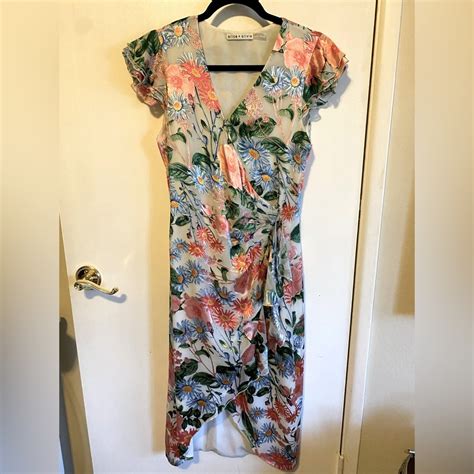 Alice Olivia Garnet Floral Fields Flutter Sleeve Wr… Gem