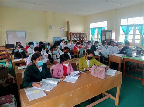 လွိုင်လင်မြို့၌ သင်ရိုးသစ် Grade 5 ဗဟိုအဆင့်နည်းပြ Tot Online သင်တန