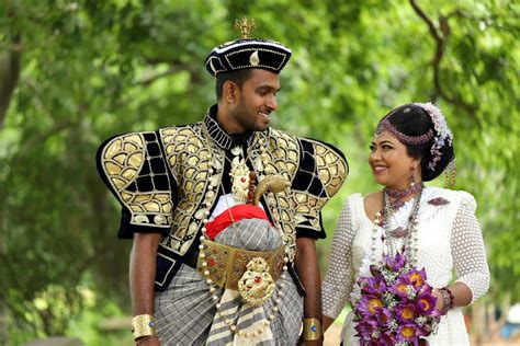 Sri Lankan Traditional Wedding Couple Photoshoot Capturing The Beauty