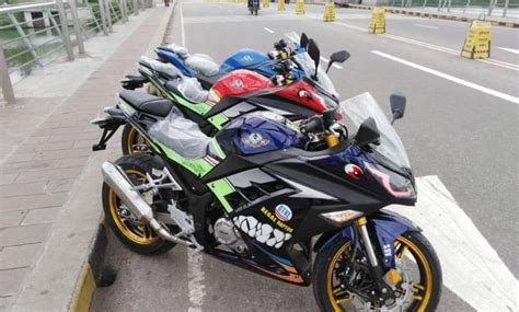 Hyosung GV125C Vs Regal Raptor GTXL 165R V3 Compare Bikes BikesGuide