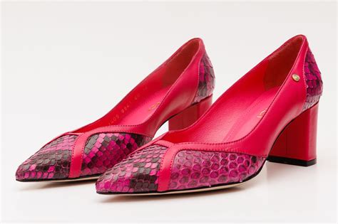 The Toskana Fuchsia Pythn Leather Block Heel Pump Women Shoe Vinci