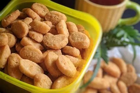 Resep Biji Ketapang Manis Gurih Dan Renyah Tahan Lama Bahan Sederhana
