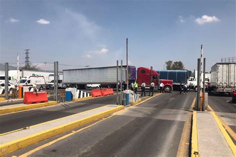 Bloquean Carreteras En Plena Salida De Vacacionistas Por Semana Santa